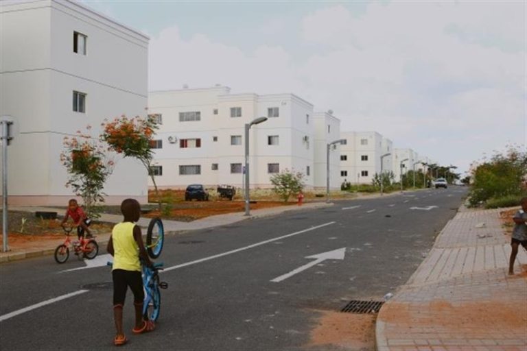 Zango 8.000 terá Instituto Médio de Administração e Gestão ...